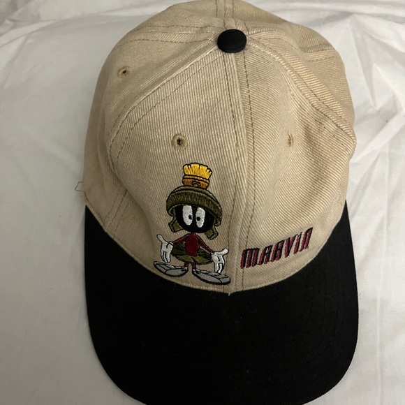 Warner Bros. | Accessories | Marvin The Martian Hat | Poshmark